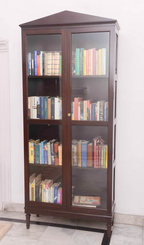 English Book Shelf– M. Hayat & Bros. (Pvt.) Ltd